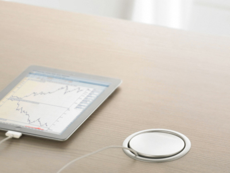 EVOline Port 2x versenkbare Steckdose USB-Charger, silber